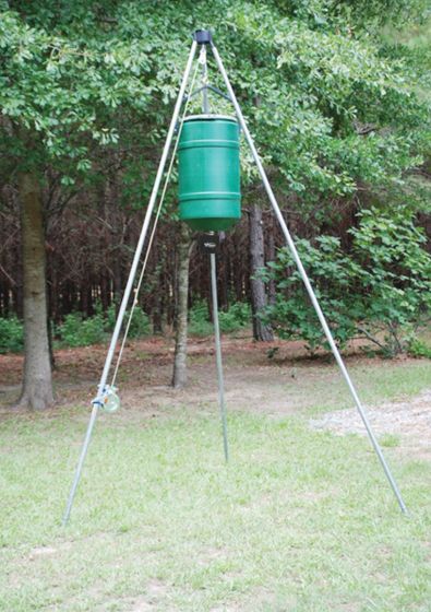Wildgame Innovations 6 Volt Analog Winch Up Feeder